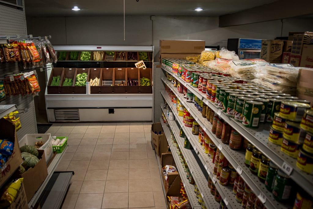Guide to Locally Owned Groceries with Fresh Produce in Tucson