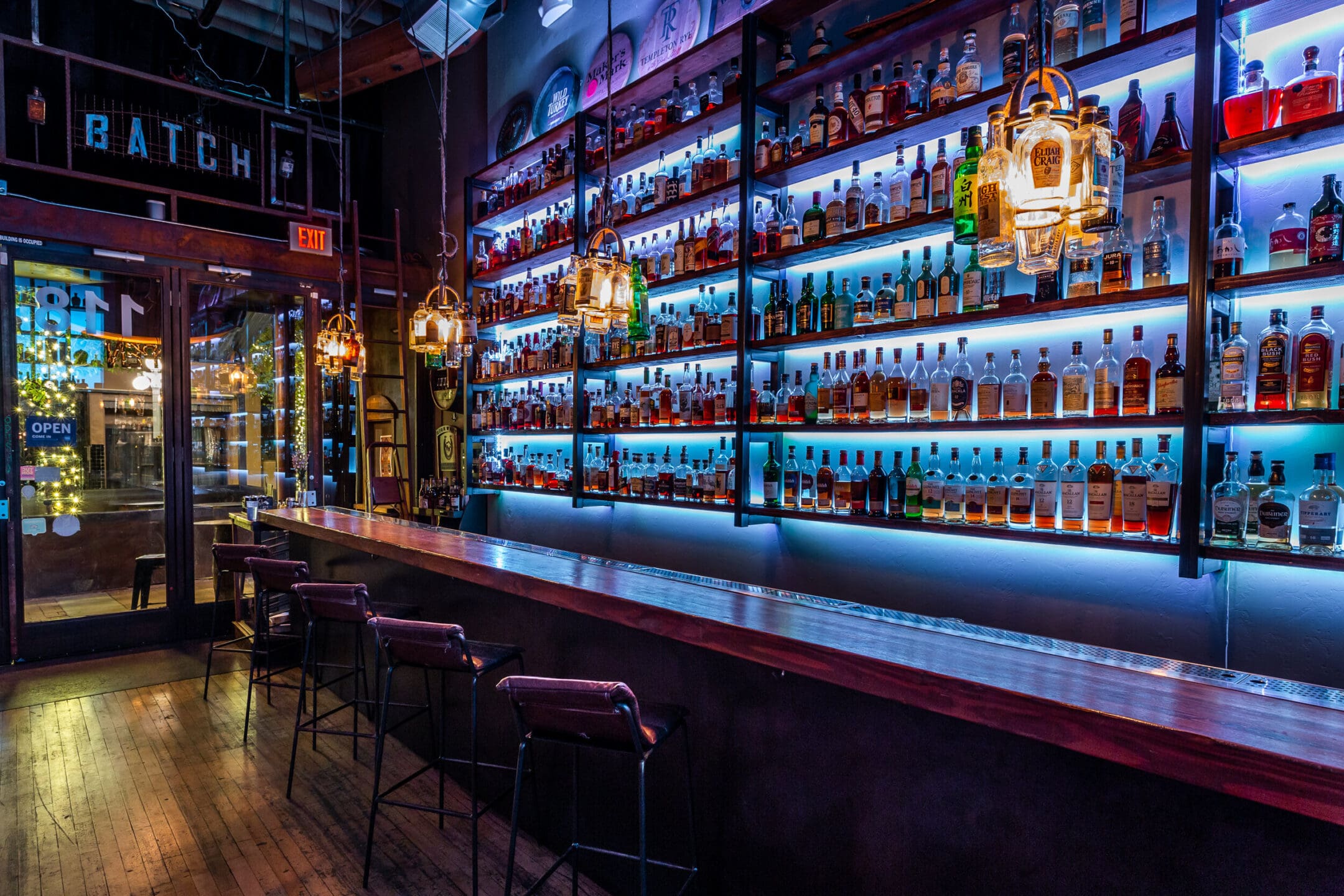 Cozy Cocktail Lounges in Tucson
