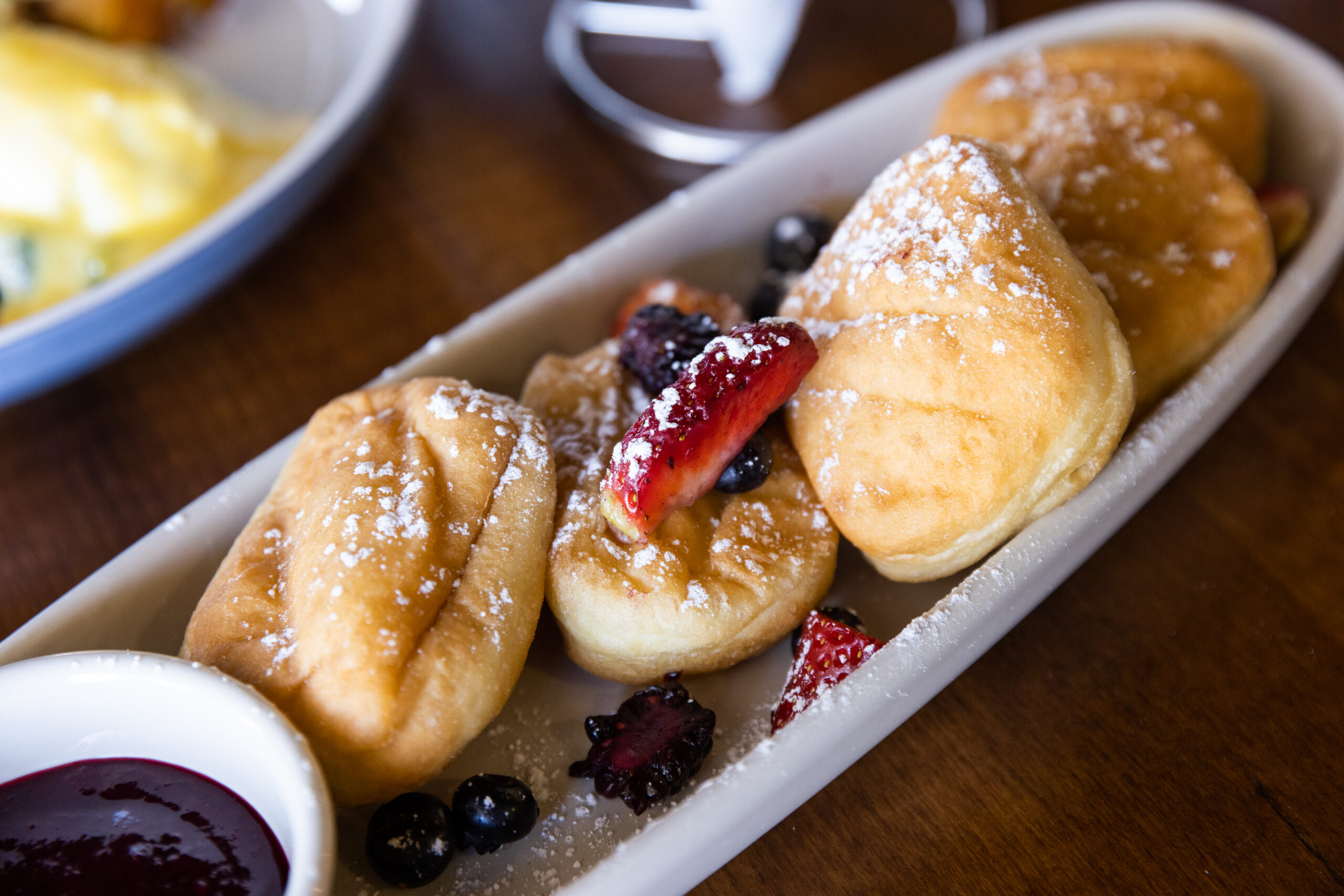 Breakfast, Brunch & 'DAM Good Food' at The Dutch (MENU)