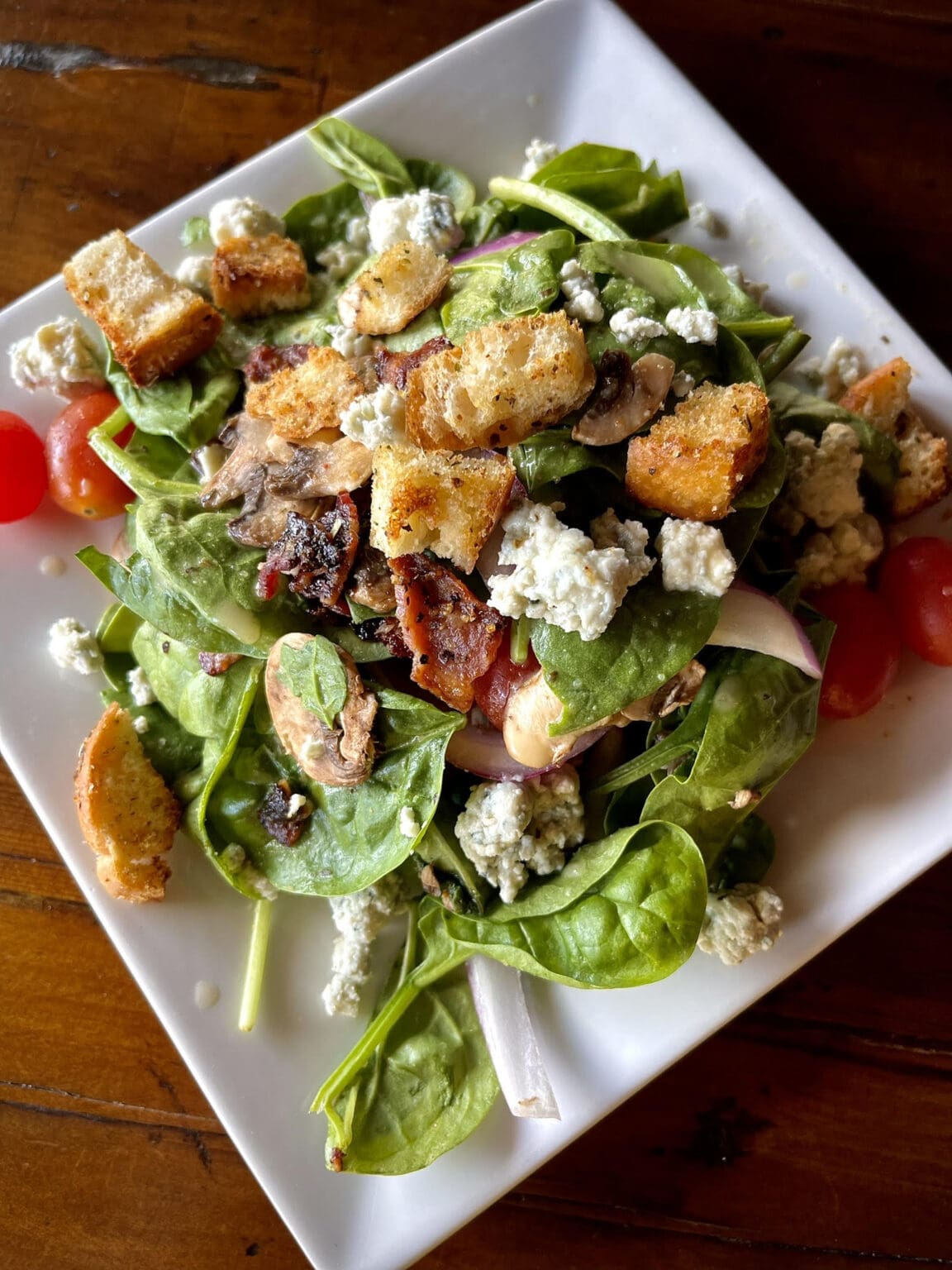 Dominick’s Real Italian Celebrates 10 Years With New Dishes & Wine Specials