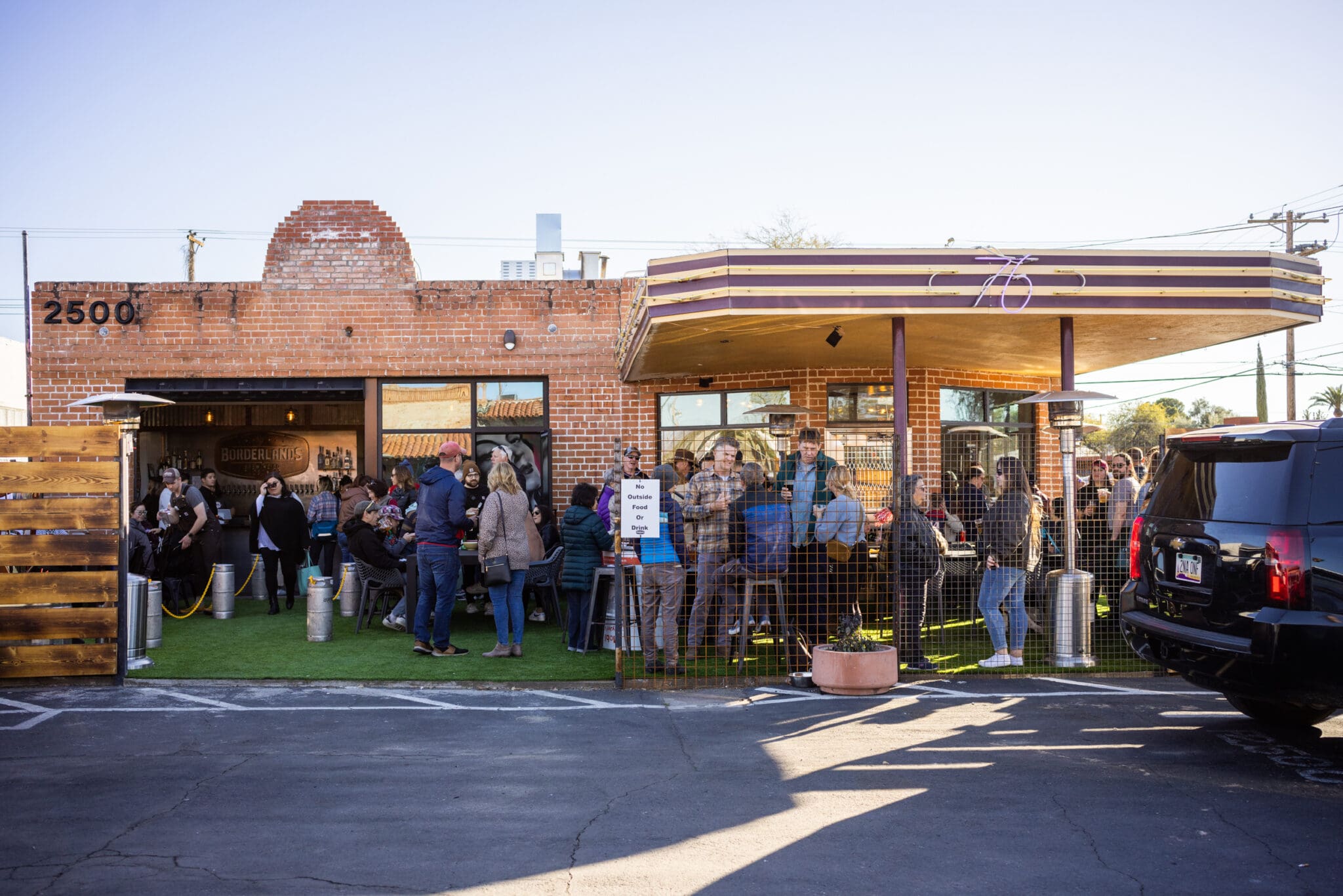 Cheers! A Guide to Local Breweries in Tucson