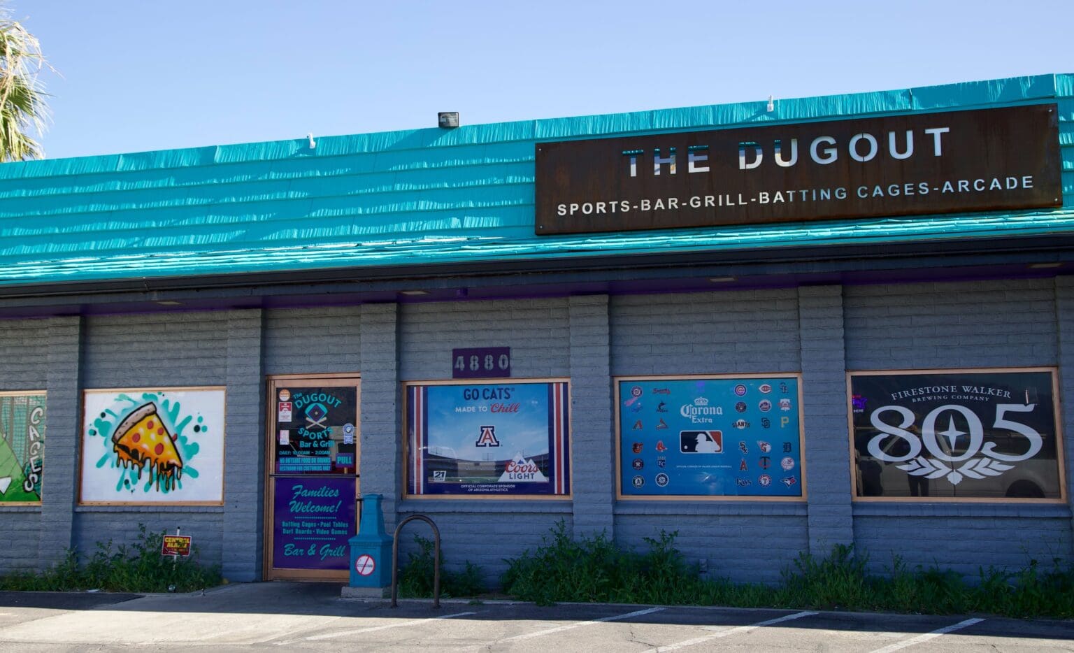 Monday Munchies: 'Bar Food' at The Dugout Sports Bar and Grill