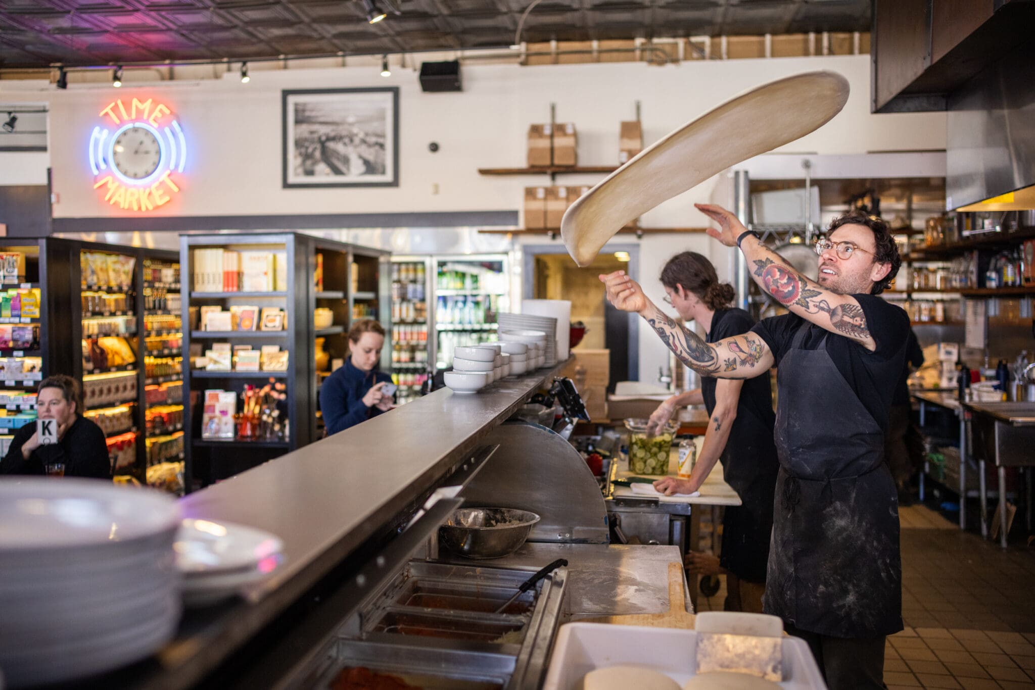 Where to Eat Along the Sun Link Streetcar Route