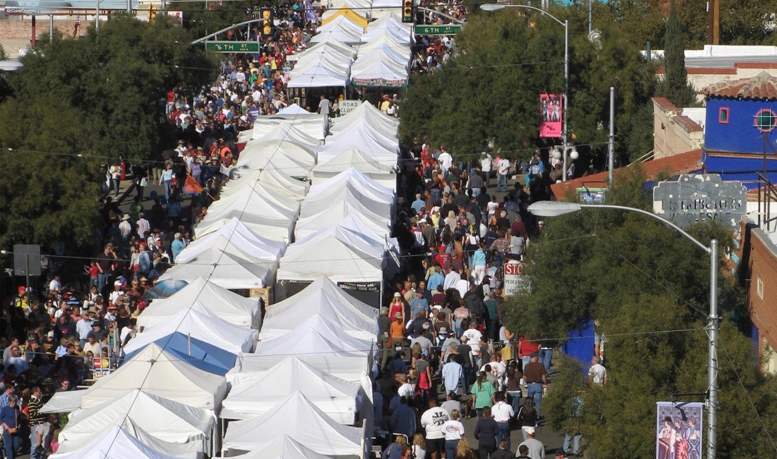 What to Eat & Drink at the 2024 Fourth Avenue Winter Street Fair