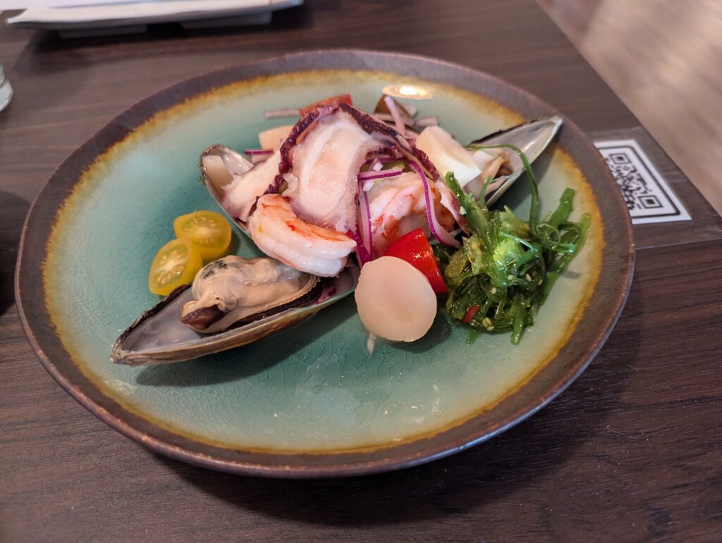 Seoul Shi Opens With Japanese, Korean Cuisine & Raw Marinated Crab ...